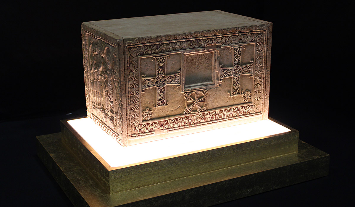 ALTAR OF RATCHIS - Capsa Ars Scriptoria